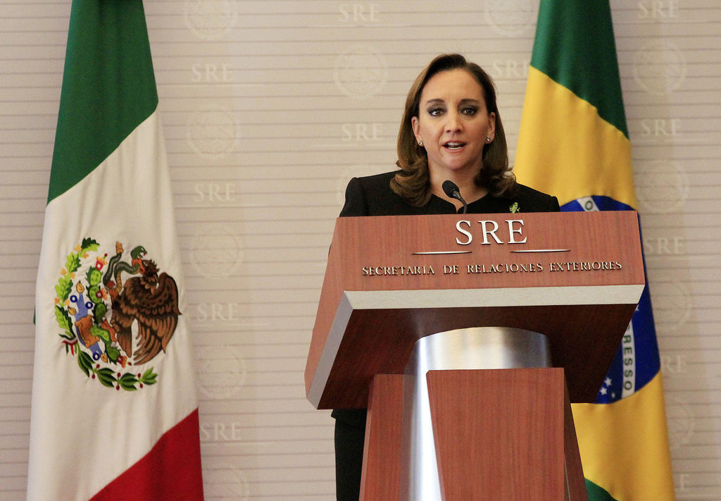Ocho mil mexicanos piden credencial en el extranjero: SRE