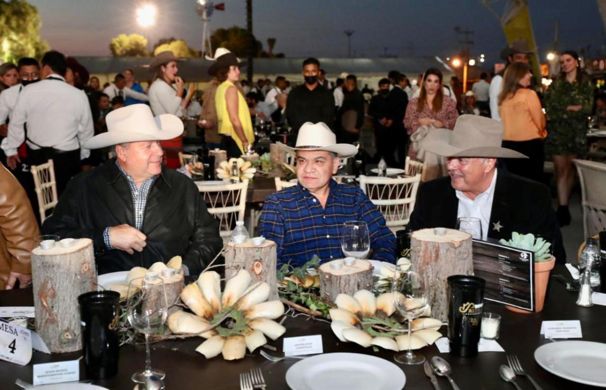 Inicia la fiesta del rodeo en Saltillo