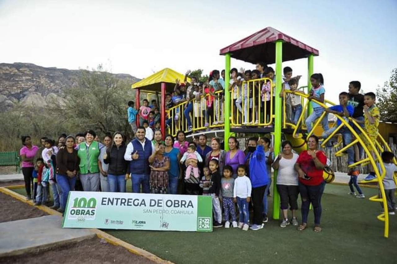 Entregan parque infantil en San Pedro
