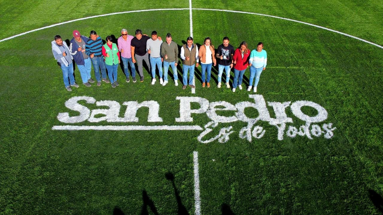 Reinauguran cancha de futbol en la Unidad Deportiva de San Pedro