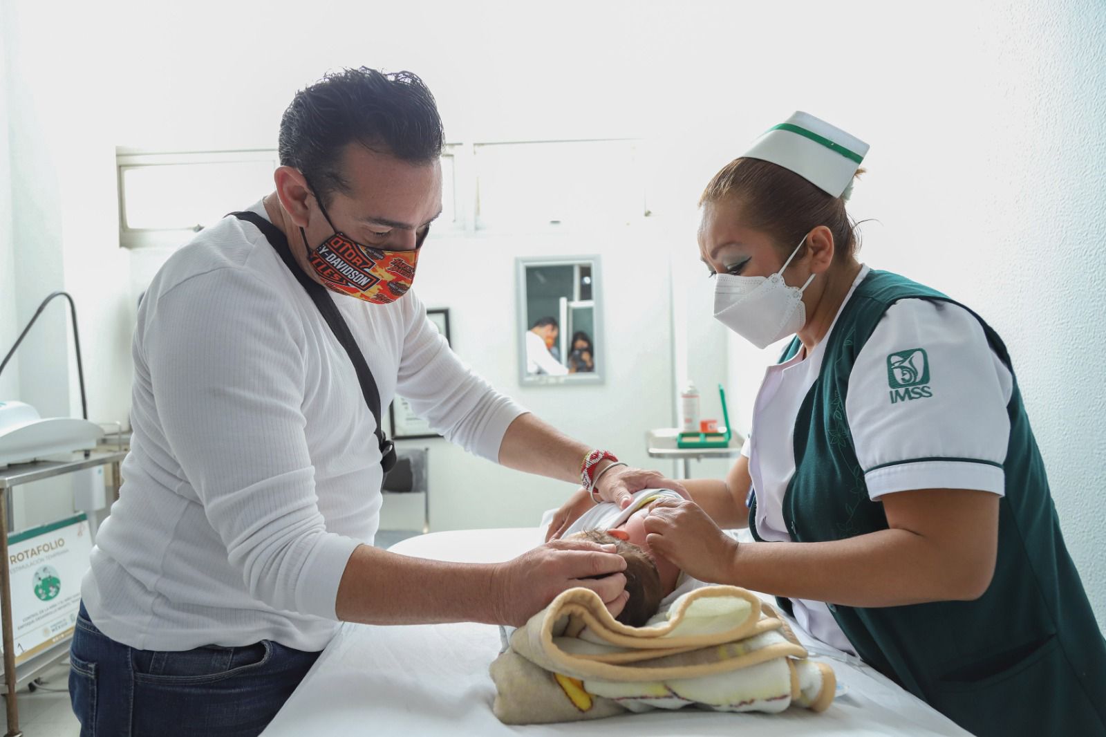IMSS llama a vacunar a los niños