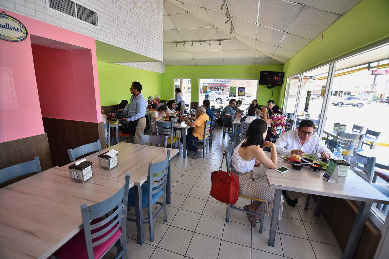 Responden ciudadanos a estrategia de IEC y Canirac