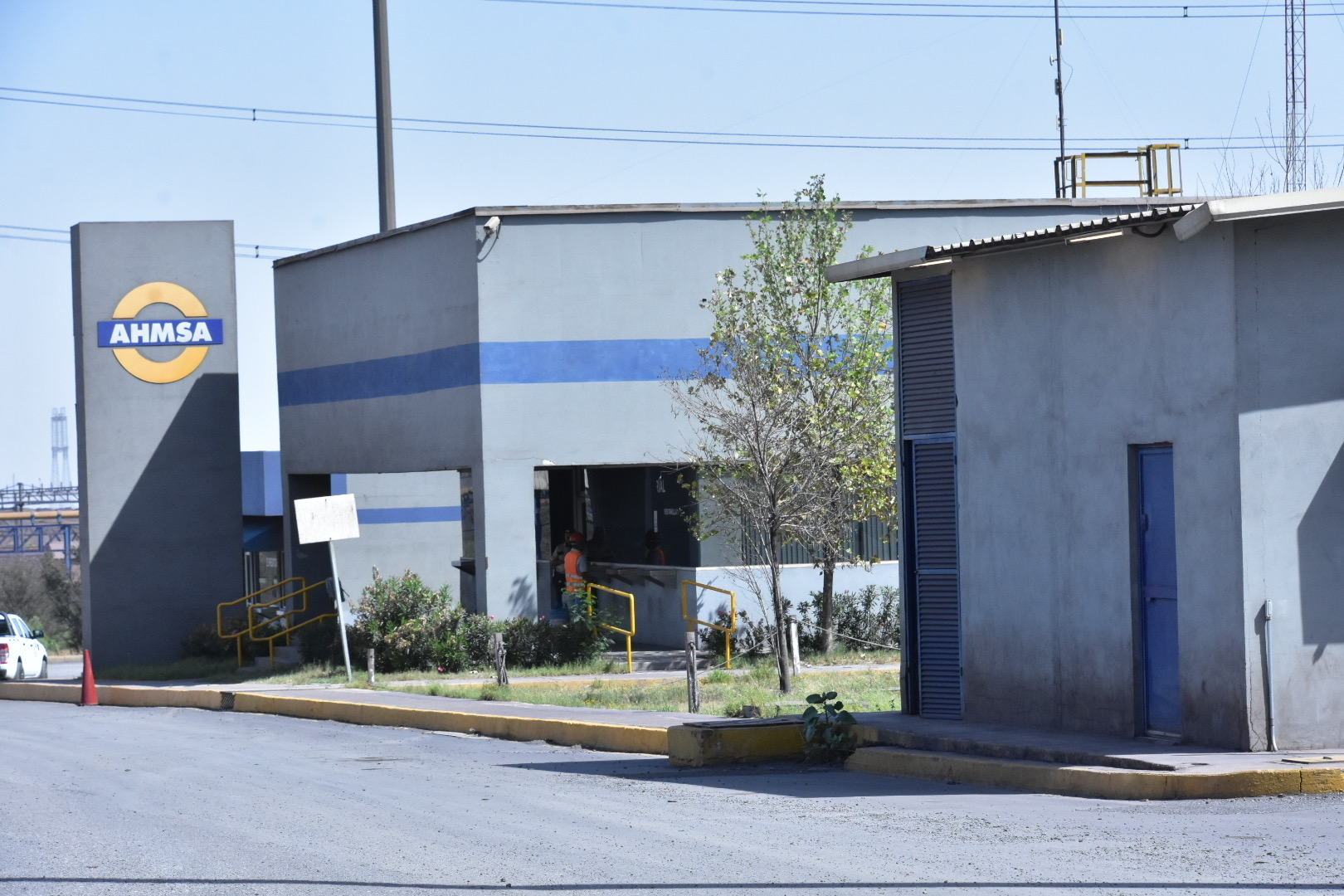 Aparecen nuevos interesados en AHMSA, revela CMIC