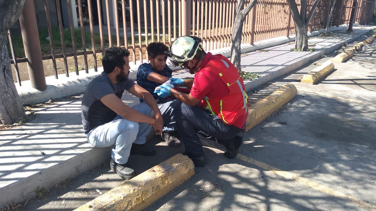 Vuelcan repartidores de agua en Ramos Arizpe Vuelcan repartidores de agua en Ramos Arizpe