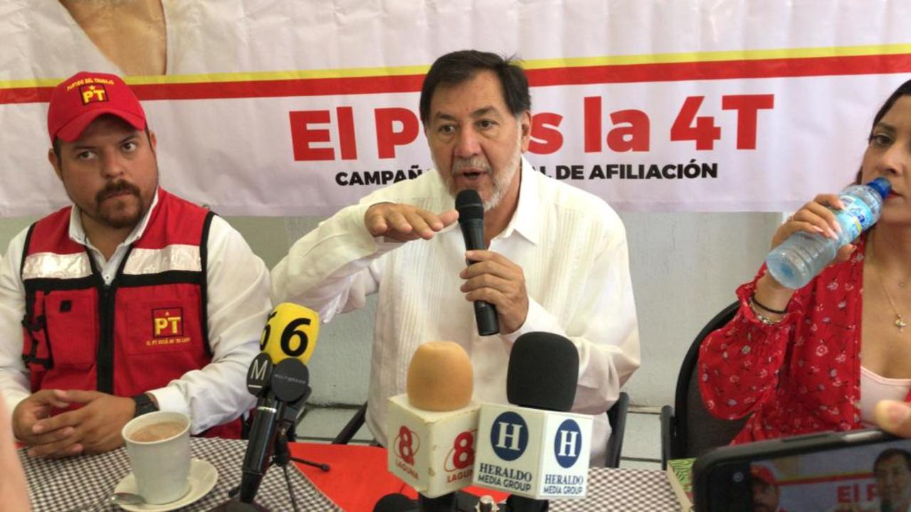 Gerardo Fernández Noroña Acusa Sabotaje Por Libros De Texto