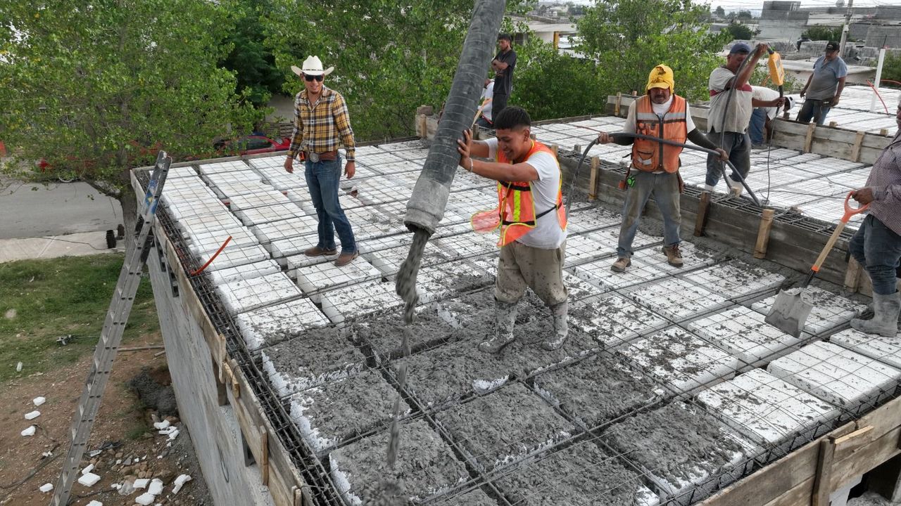 Avance del 50 %, Centro Comunitario de la colonia Valle de Las Aves en Saltillo