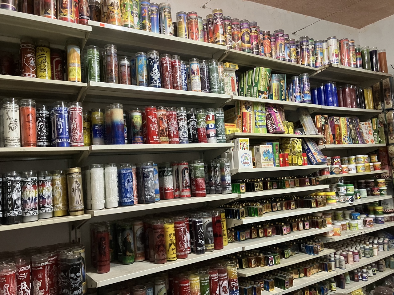 Ventas en tiendas esotéricas repuntan estos días