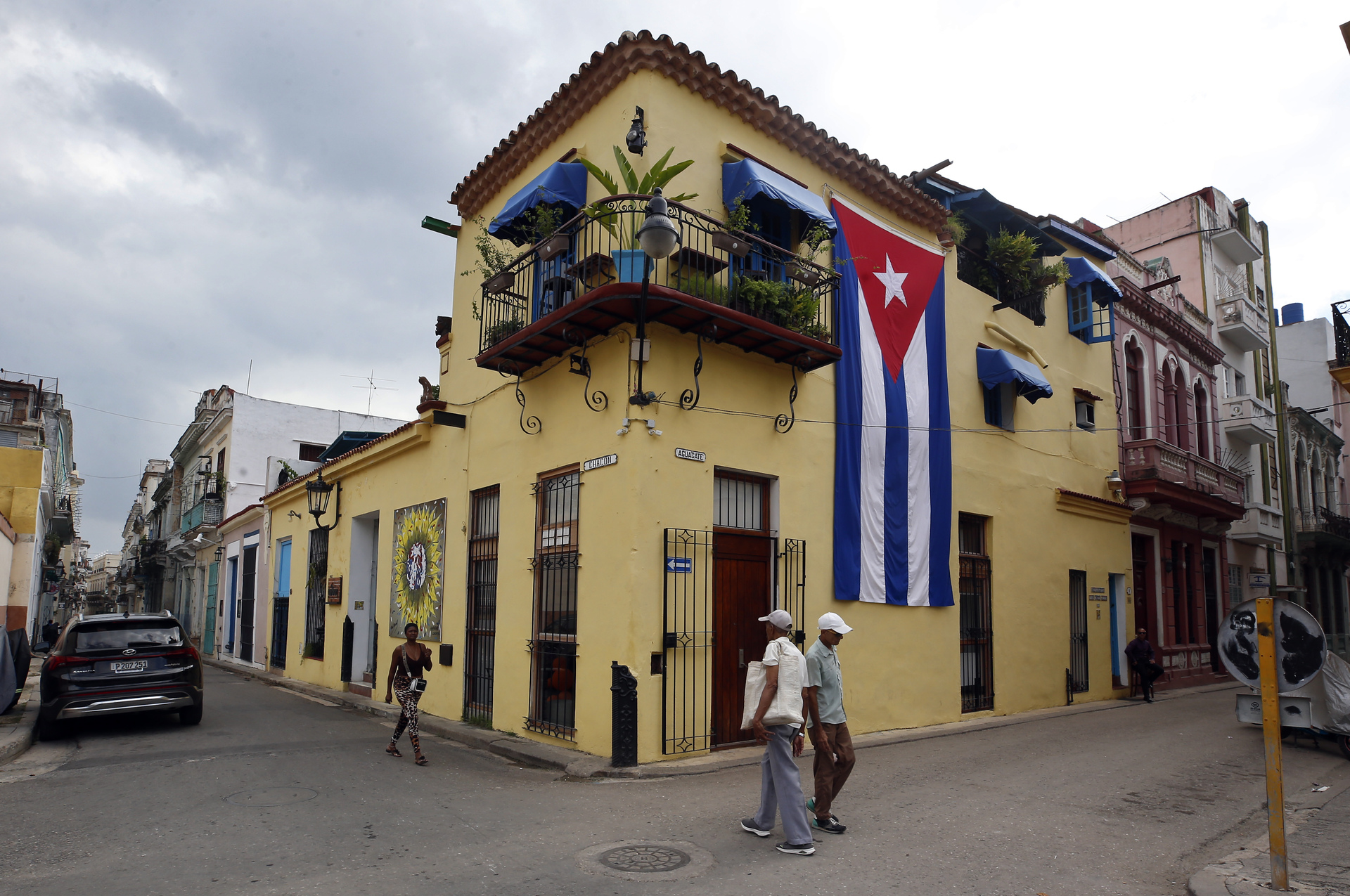 Con el futuro en duda, Cuba cumple 65 años de revolución Con el futuro en duda, Cuba cumple 65 años de revolución