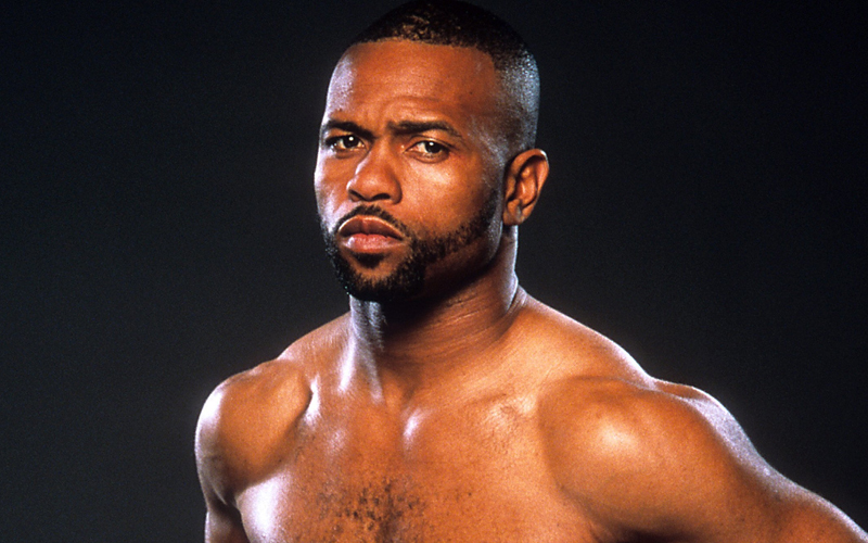 Un día como hoy, Roy Jones retuvo su título mundial