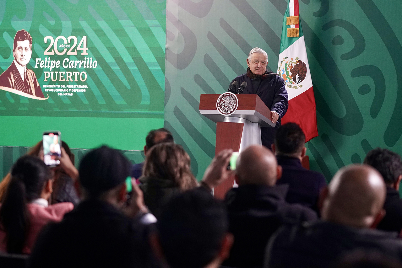 'No hay circunstancia especial', dice AMLO tras salida de Uresti