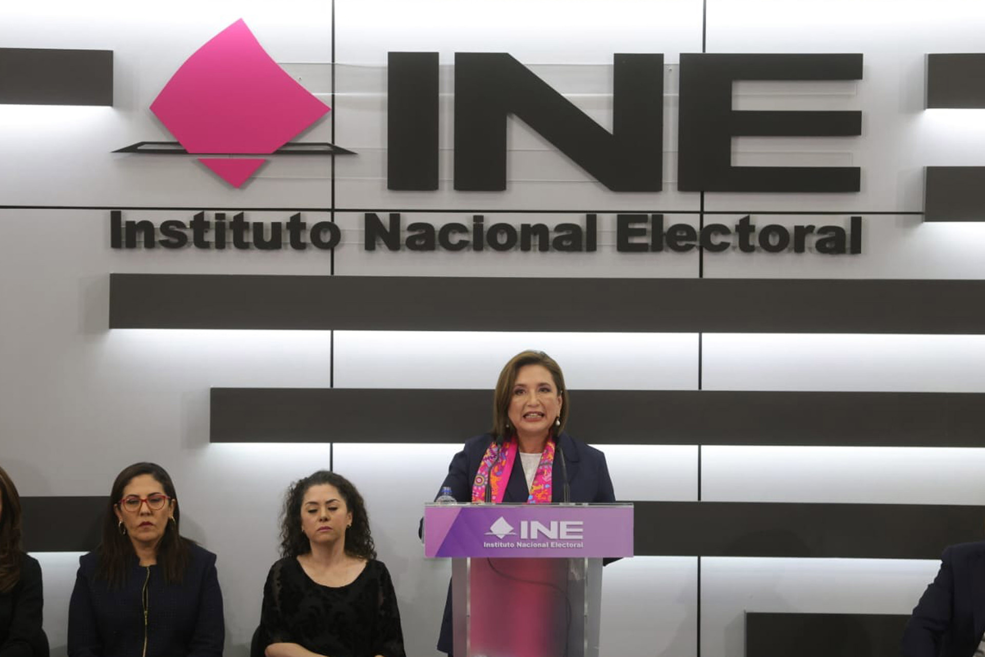 Xóchitl Gálvez se registra como candidata a la presidencia