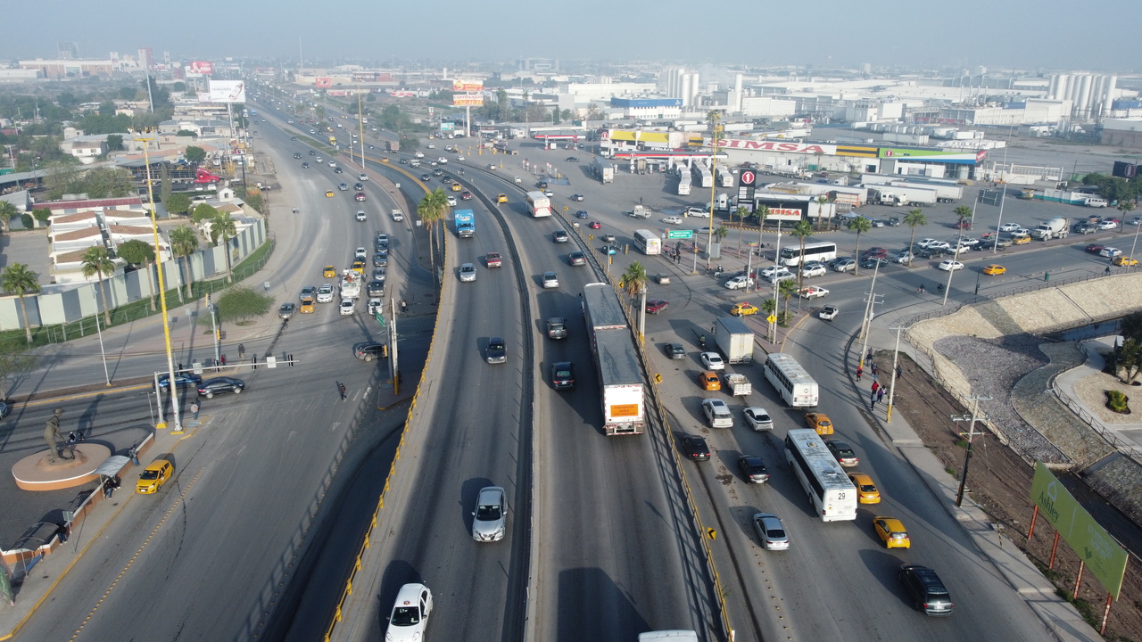 Van por estrategia de movilidad en periférico Raúl López Sánchez