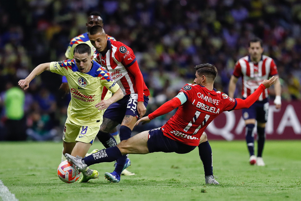 Chivas gana pero no le alcanza, América avanza