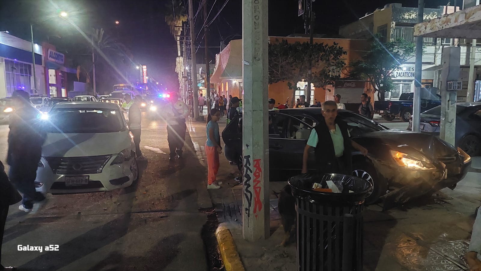 Fuerte accidente en el Centro de Gómez Palacio deja una mujer lesionada